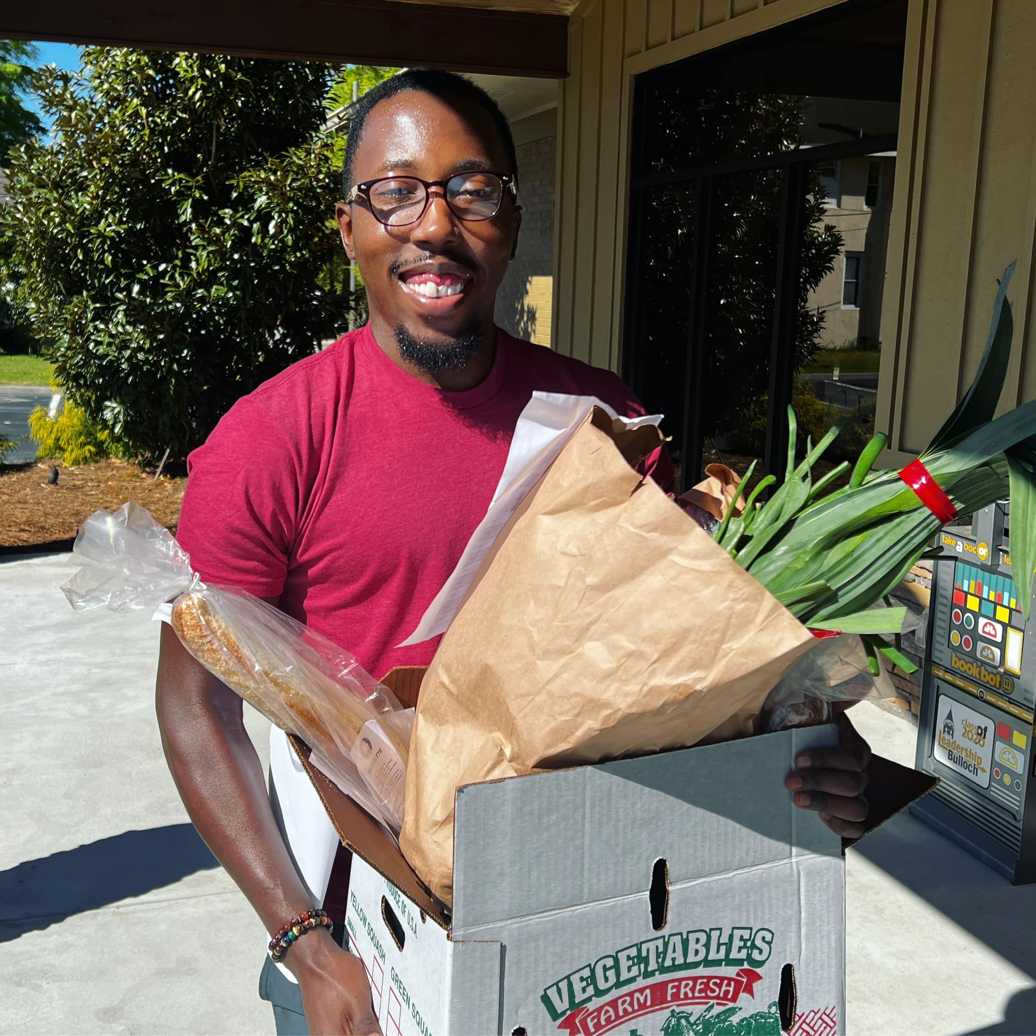 Trade Your Groceries for Local Goodies With the Farmers Market2Go ...